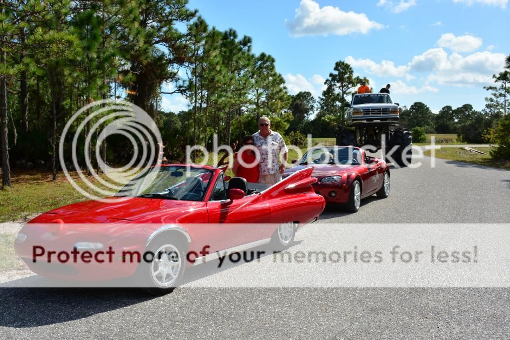 Miatas in parade ... - MX-5 Miata Forum